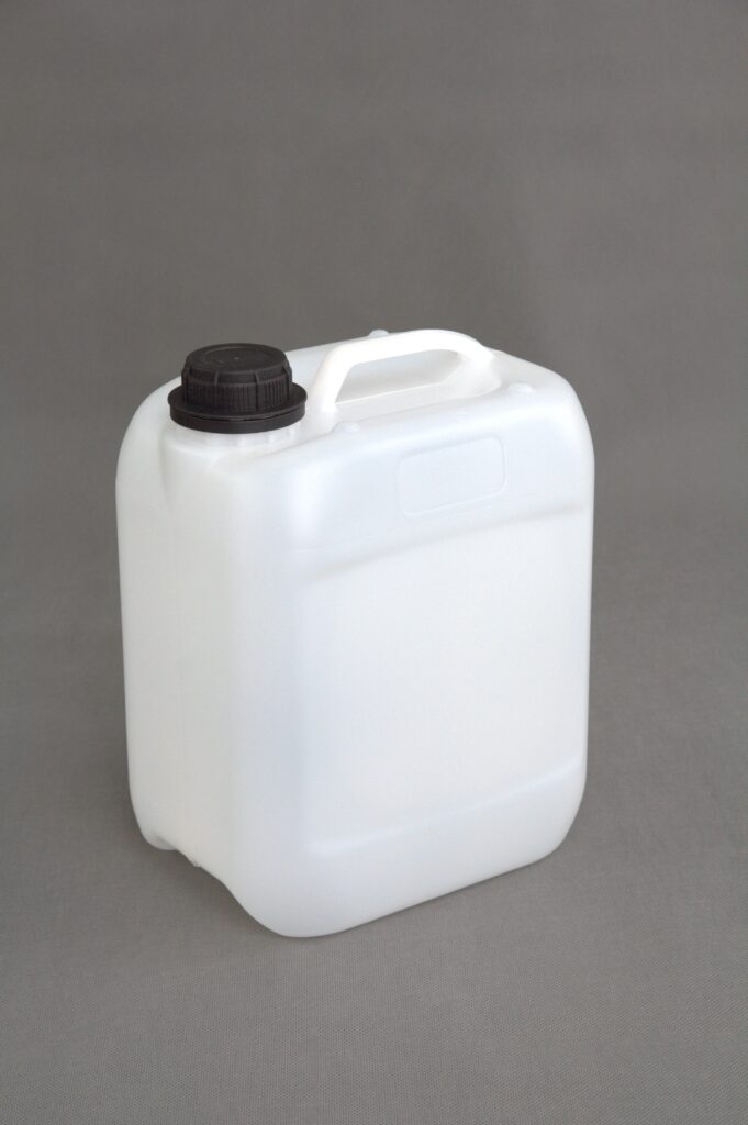 Kanistry plastikowe 5L EURO - Opakowania z tworzyw sztucznych ...